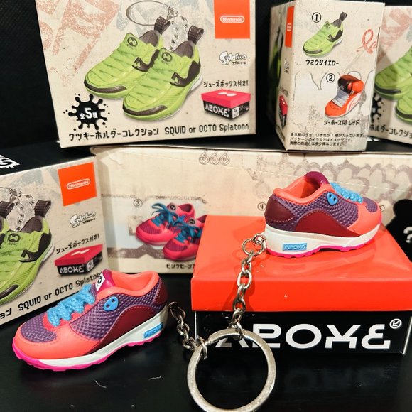 Nintendo splatoon | Other | Splatoon Squid Or Octo Sneaker Keychains ...